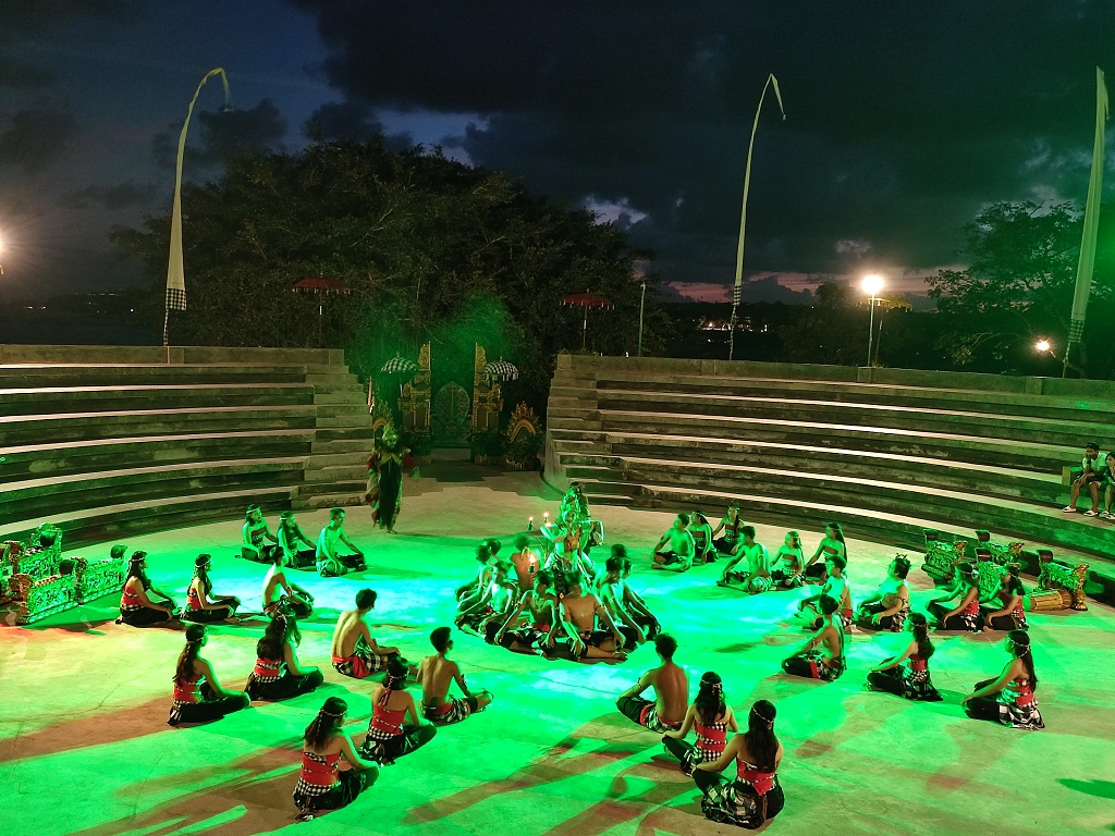 Kecak & Barong Dance Performance in Nusa Dua, Bali - Tropialis, the ...
